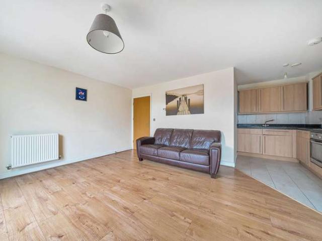 2 Bedroom Flat
