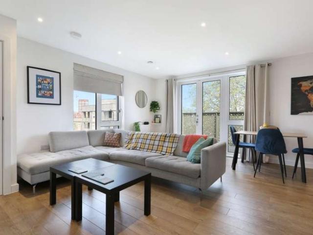 2 Bedroom Flat