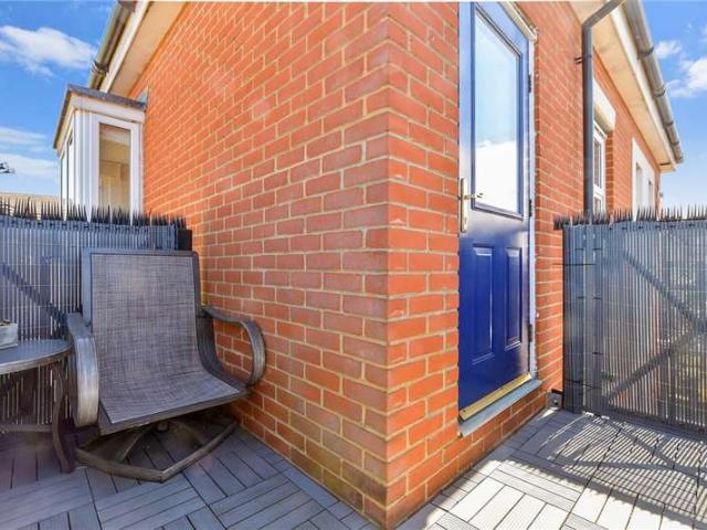 2 Bedroom Flat