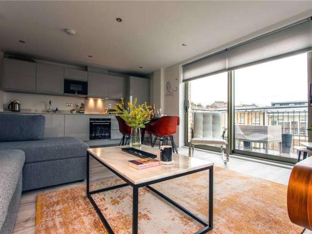 2 Bedroom Flat