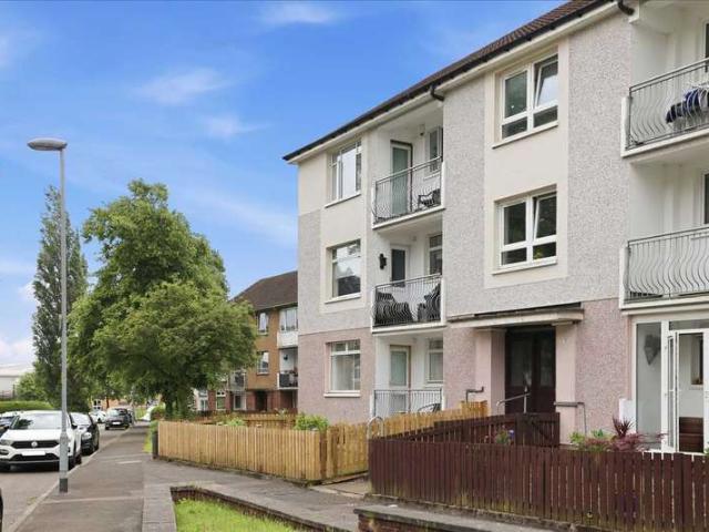 2 Bedroom Flat