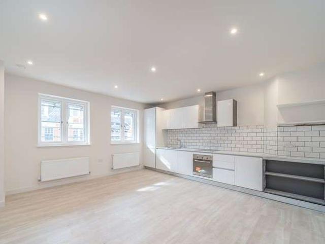2 Bedroom Flat