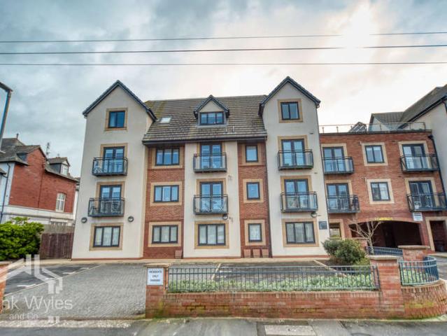 2 Bedroom Flat