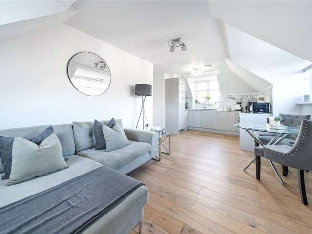 2 Bedroom Flat