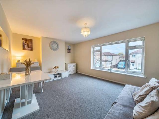 2 Bedroom Flat