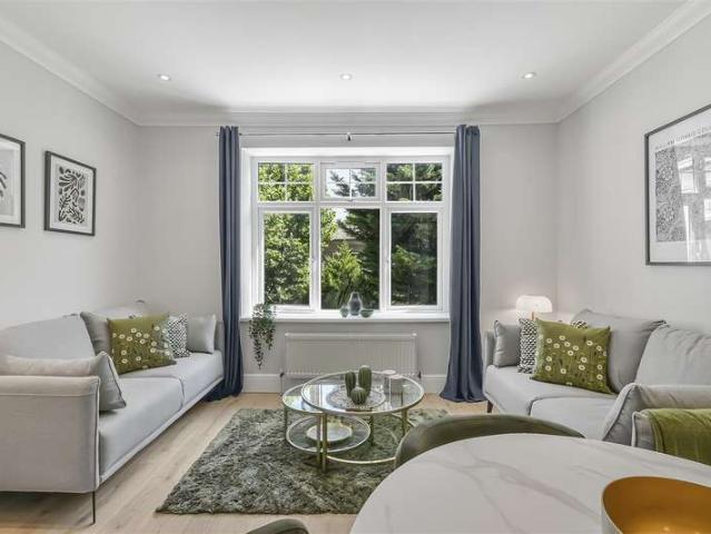 2 Bedroom Flat