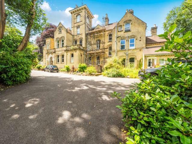 2 Bedroom Flat