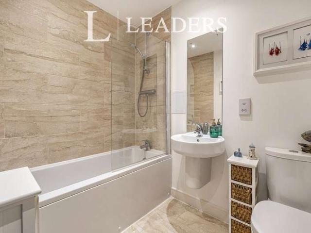 2 Bedroom Flat