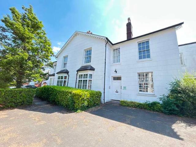 2 Bedroom Flat