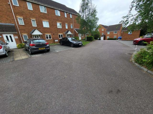 2 Bedroom Flat