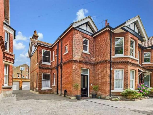 2 Bedroom Flat