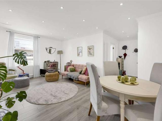 2 Bedroom Flat