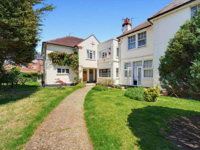 2 Bedroom Flat
