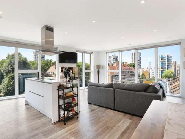 2 Bedroom Flat