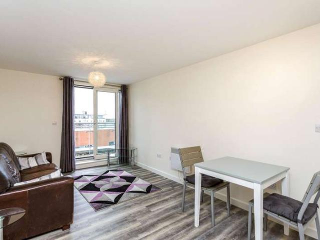 2 Bedroom Flat
