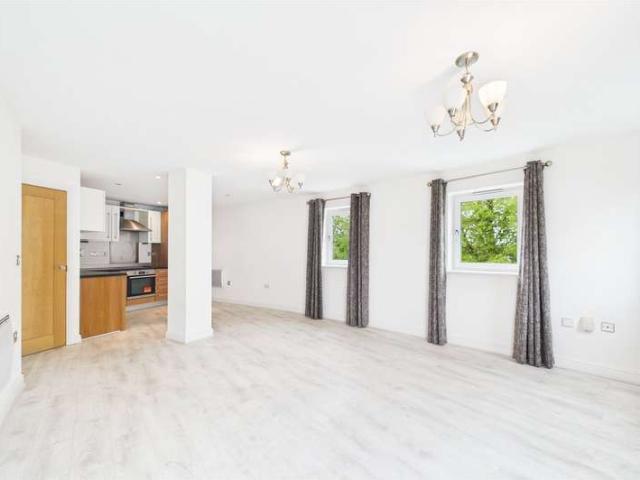 2 Bedroom Flat