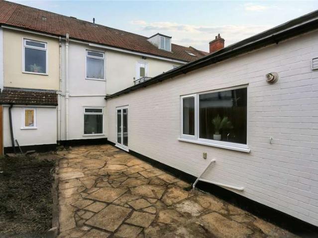 2 Bedroom Flat