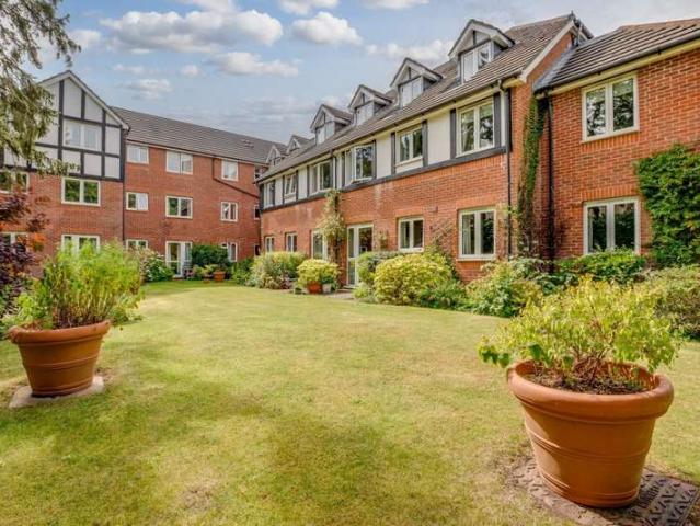 2 Bedroom Flat