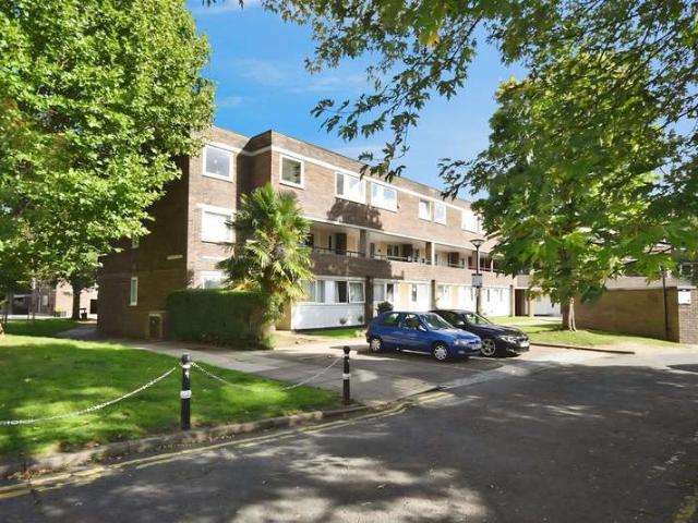 2 Bedroom Flat