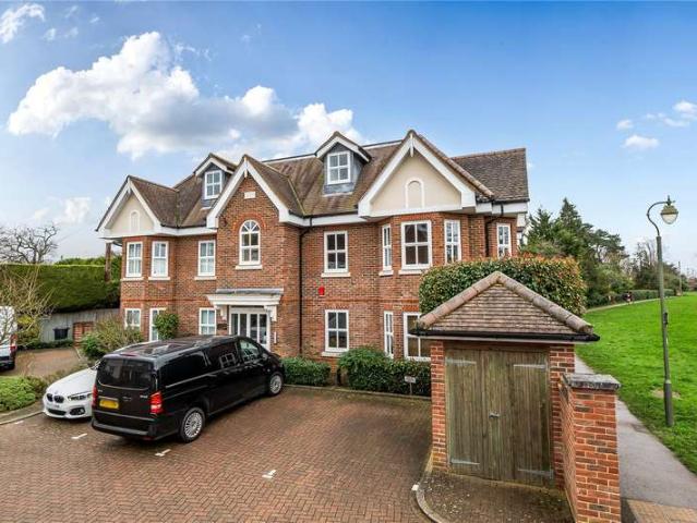 2 Bedroom Flat