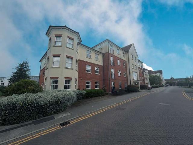 2 Bedroom Flat
