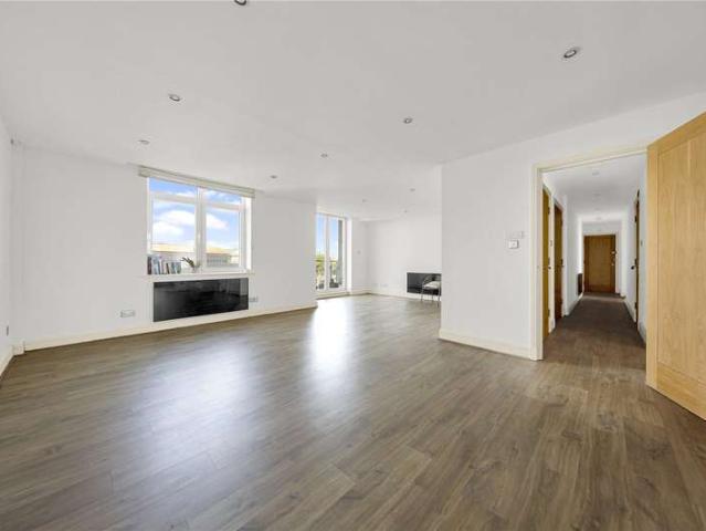 2 Bedroom Flat