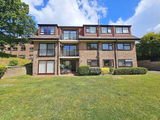 2 Bedroom Flat