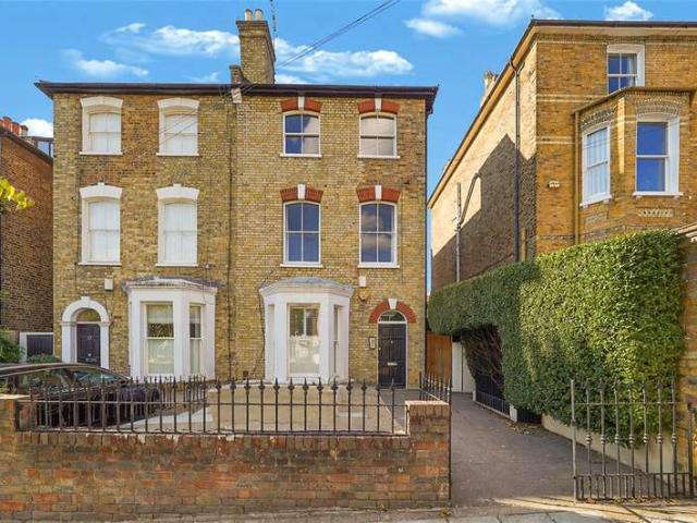 2 Bedroom Flat