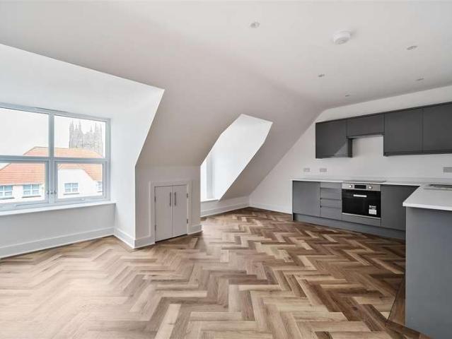 2 Bedroom Flat
