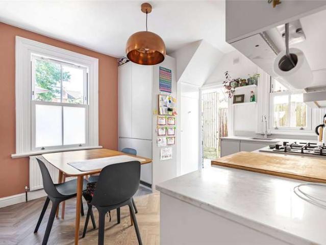 2 Bedroom Flat