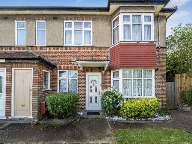 2 Bedroom Maisonette Flat
