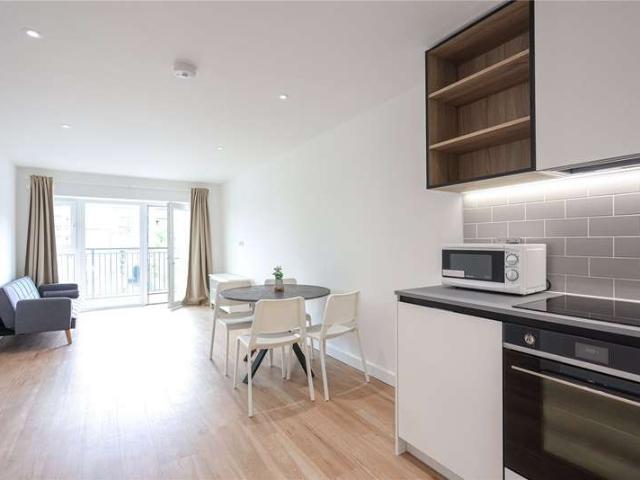 2 Bedroom Flat