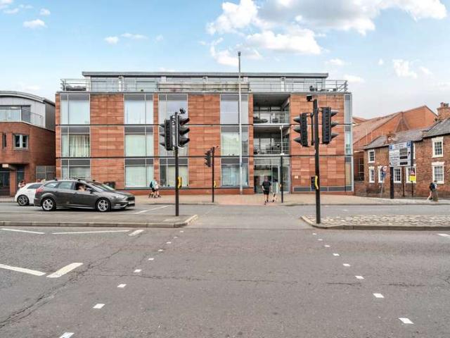 2 Bedroom Flat