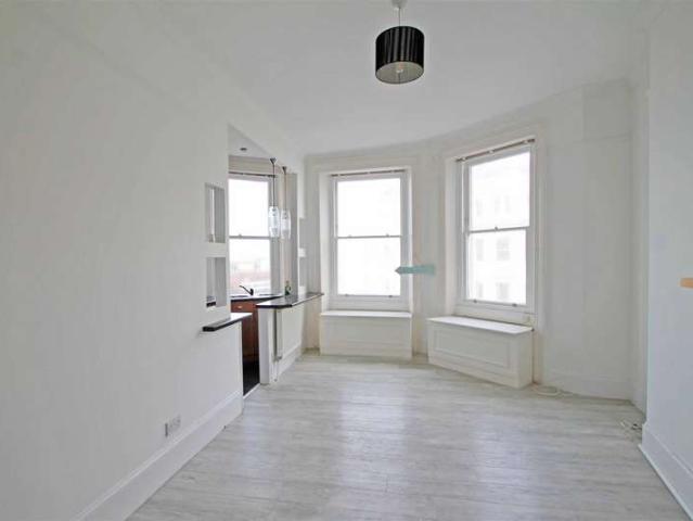2 Bedroom Flat