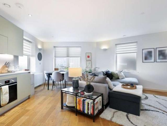 2 Bedroom Flat