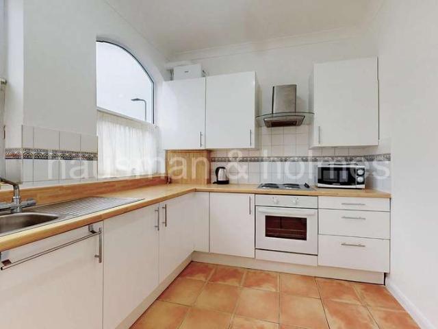 2 Bedroom Flat