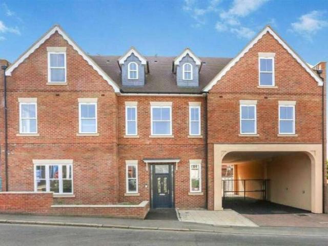 2 Bedroom Flat