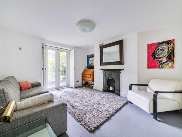 2 Bedroom Flat