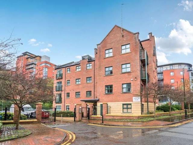 2 Bedroom Flat