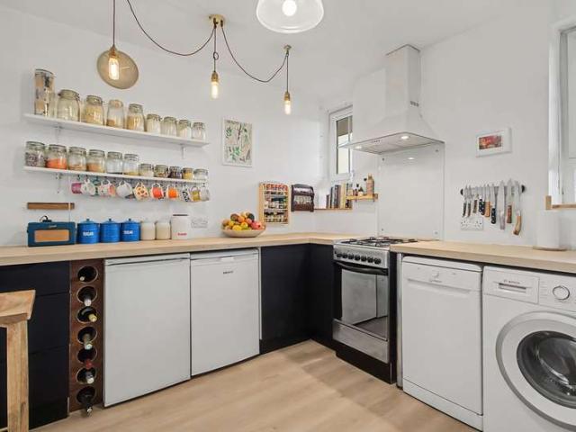 2 Bedroom Flat