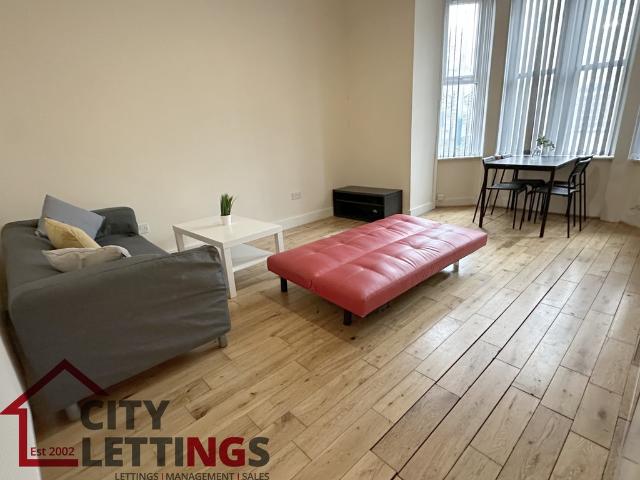 2 Bedroom Flat