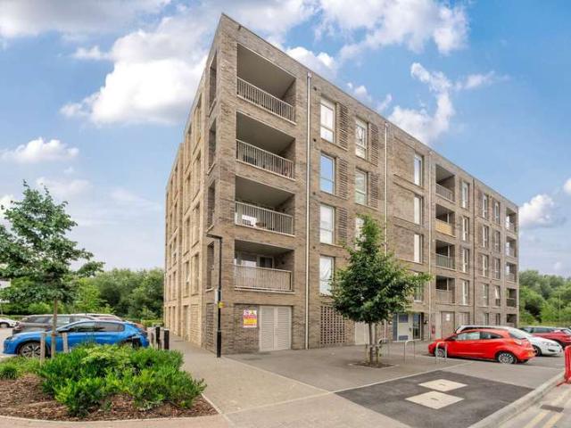2 Bedroom Flat