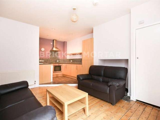 2 Bedroom Flat