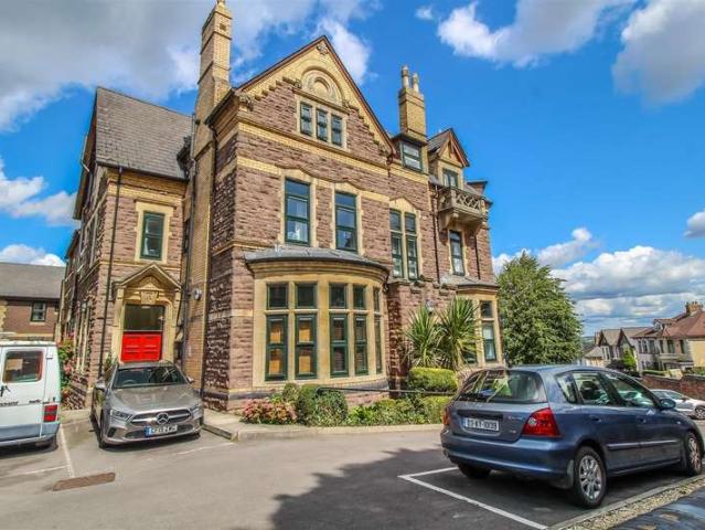 2 Bedroom Flat