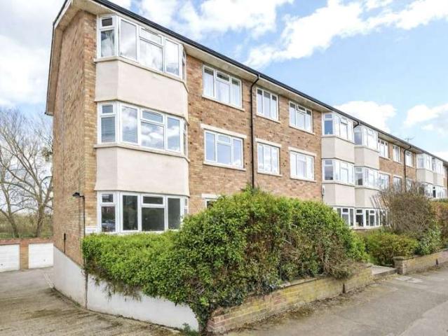 2 Bedroom Flat