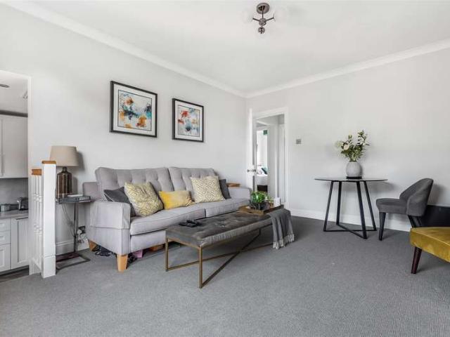 2 Bedroom Flat