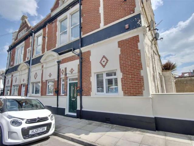 2 Bedroom Flat