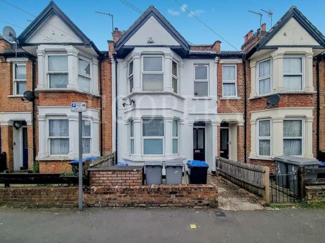 2 Bedroom Flat