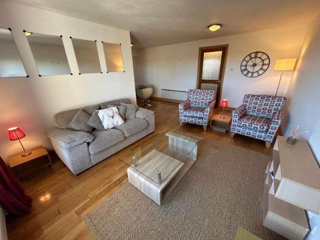 2 Bedroom Flat