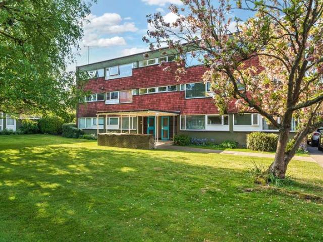 2 Bedroom Flat